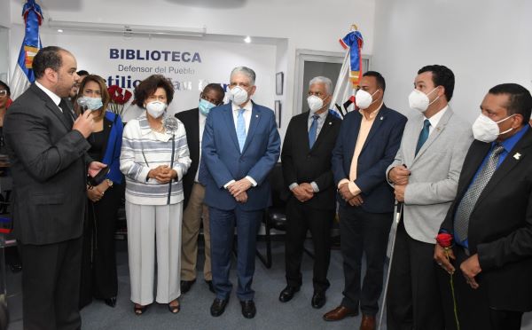 Pablo Ulloa asumió como Defensor del Pueblo por un periodo de seis años ...