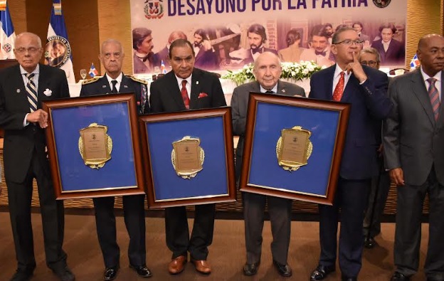 El Instituto Duartiano reconoce instituciones y personalidades ...
