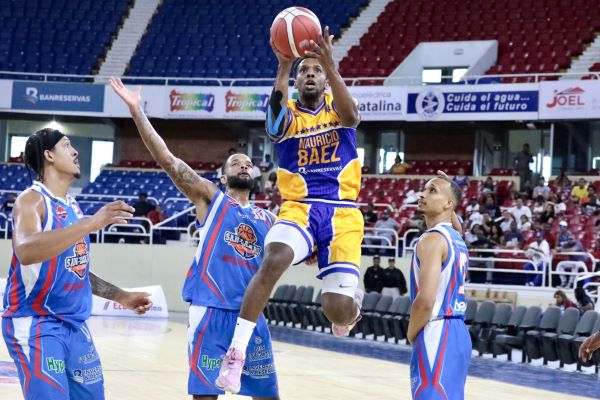 Mauricio Báez triunfa sobre San Lázaro en semifinal TBS del DN ...