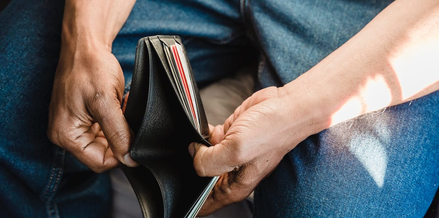 La pobreza monetaria bajó 4.0 puntos en RD, según el Gobierno ...