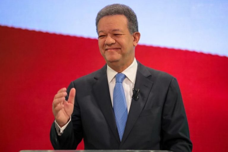 Leonel resurge como el fénix (OPINION) | AlMomento.net - Noticias de ...